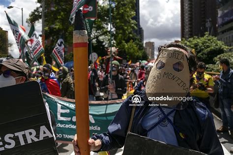 Paro Nacional En Colombia Entre Violaciones De Derechos Humanos Y