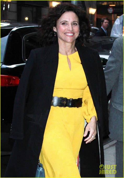 Julia Louis Dreyfus Opens Up About Breast Cancer Battle The Support