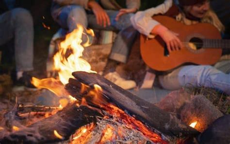 Best Campfire Guitar Songs For Campground Sing Alongs My Open Country