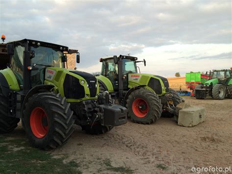 Zdjęcie ciagnik Claas Axion 850 x2 id 523564 Galeria rolnicza agrofoto