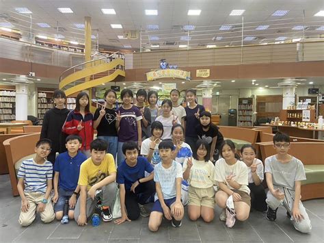台中市東勢國小畢業生送自畫像給自己當畢業禮物蘊含自信和未來期許 KidsMedia