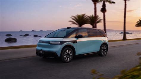Zeekr Mix El Rival Del VW ID Buzz Replantea Radicalmente El Coche
