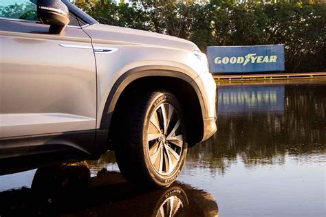 Llantas GOODYEAR Wrangler Territory HT P205 55R17 Virtual Llantas