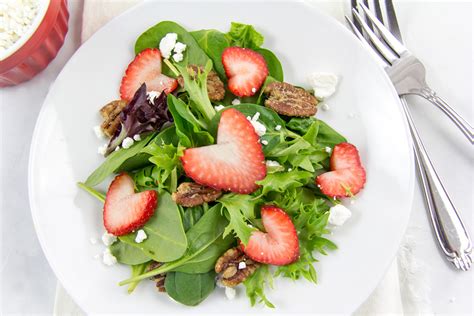 Valentine S Day Salad That S Perfect For Two Make And Takes