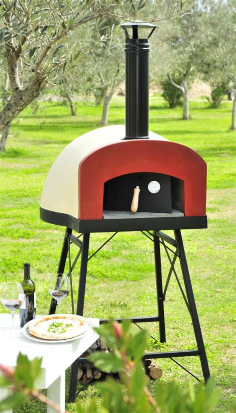 Italské pece na pizzu chleba a jiné delikatesy