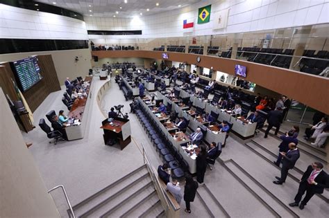 Vereadores aprovam o orçamento de R 10 5 bilhões para Manaus em 2025