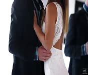 A Just Married Babe Needs Sex Cumlouder