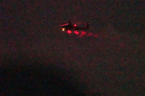 三軍聯訓屏東登場 阿帕契直升機夜間實彈測考 圖 中央通訊社 LINE TODAY