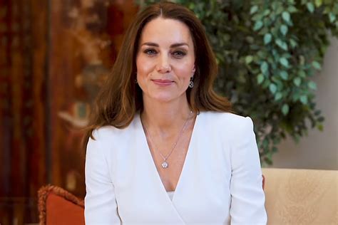 Kate Middleton seins nus Découvrez la réaction de la duchesse face au
