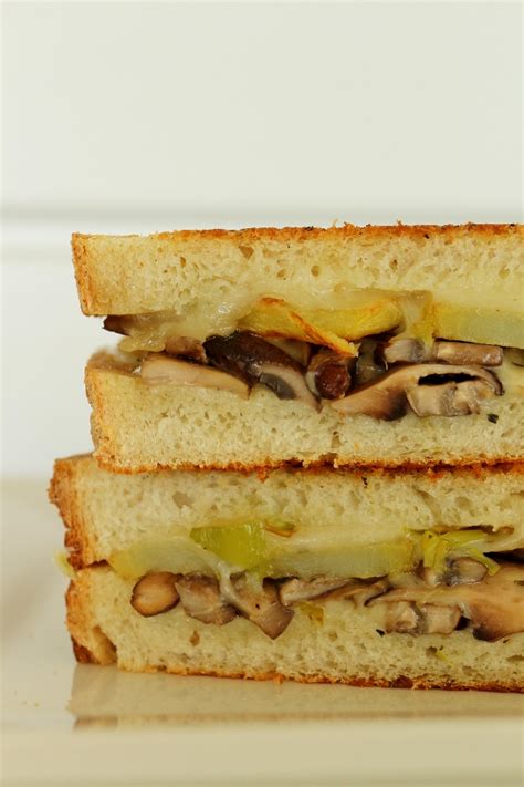 Mission Food Mushroom Gruyère Grilled Cheese for National Grilled