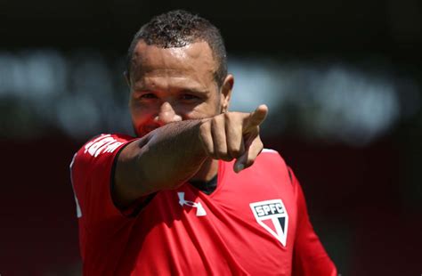 Na Briga Pelo G 4 Tricolor Visita O Cruzeiro SPFC