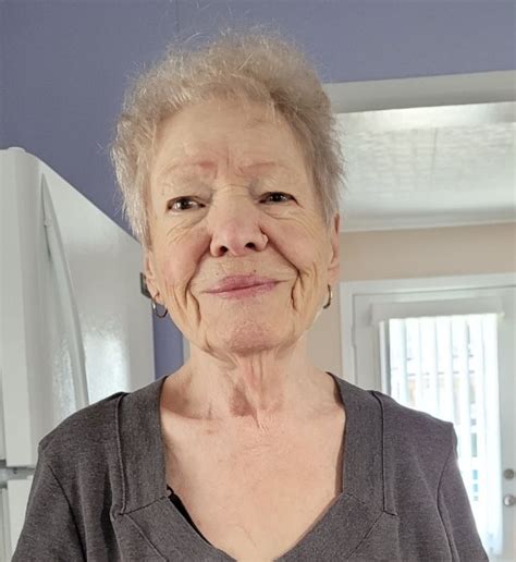Français Yvette Richard SALON FUNÉRAIRE LAJEUNESSE FORTIN CENAC