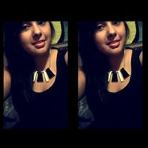 Stream Dania Chavez Castillo Music Listen To Songs Albums Playlists