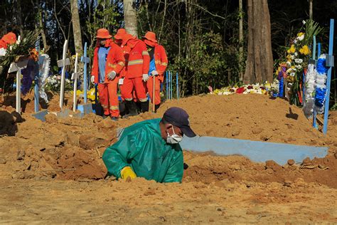 De 21 Sepultamentos Em Manaus Nenhuma Morte Foi Por Covid Em 24h