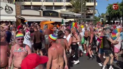 El Gran Desfile De Carrozas Del Maspalomas Pride Llena Las Calles De