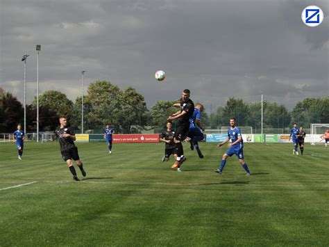 SV Blau Weiß Zorbau Oberligafußball im Burgenlandkreis