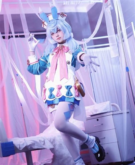Amazon co jp エルフ森林 シグウィン コスプレ 衣装 ウィッグ 原神 フォンテーヌ コスプレ用衣装 コスプレ コスチューム