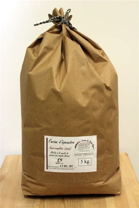 Farine dépeautre Semi complète 600 Bio 1 kg