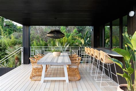 18 Creative Deck Railing Ideas To Update Your Outdoor Space Storables