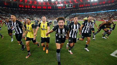 Botafogo líder invicto e convicente YouTube