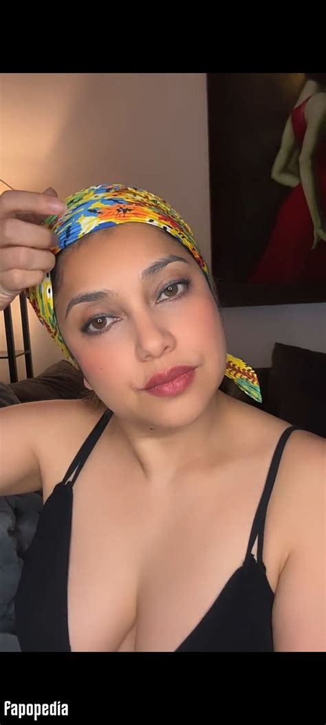 Sarah Azhari Nude Leaks Photo Fapopedia