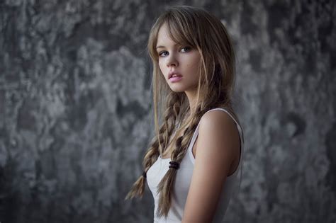 Fondos De Pantalla Mujer Modelo Rubia Pelo Largo Anastasia