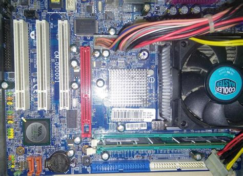 Como ligar os fios do gabinete na placa mãe PCI MB MS 7104 Placas