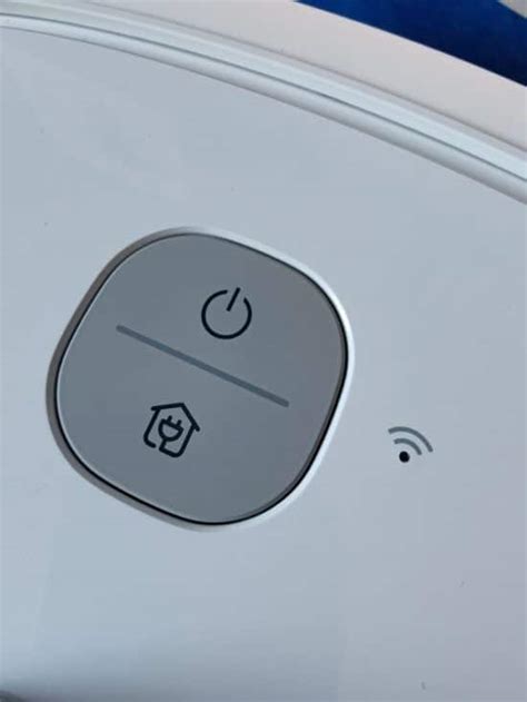 Test Midea M Robot Aspirateur D Entr E De Gamme
