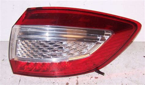FORD MONDEO MK4 LIFT KOMBI LAMPA TYŁ TYLNA PRAWA Shrot pl