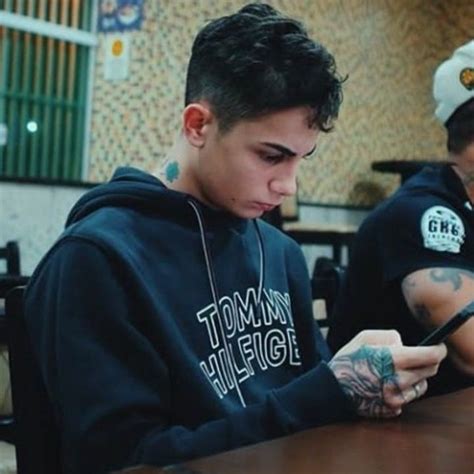 Pin de 𝑏 em 𝗁𝖺𝗋𝗂𝖽𝖺𝖽𝖾 em 2024 Fotos de mc Fotos de mcs Fotos