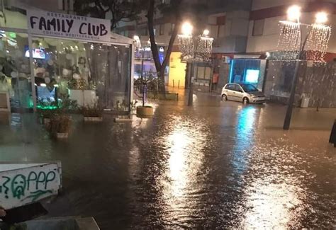 Mau Tempo Chegou Ao Algarve Imagens Mostram Ruas Alagadas Em Quarteira