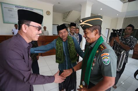 Pangdam IM Mayjen TNI Novi Helmy Prasetya Silaturahmi Ke Kantor MPU