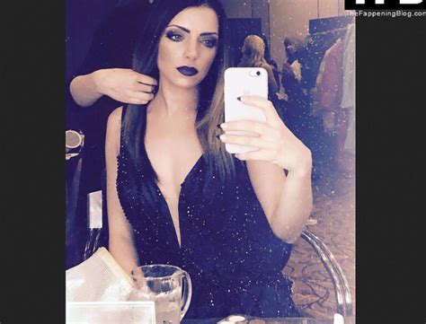Anne Menden Nude And Hot Photos Collection Nude Leaked Diaries