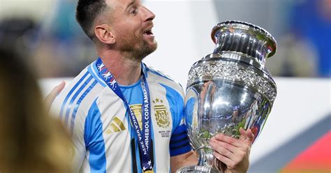 Messi bicampeón de su copero posteo a los récords que rompió en esta