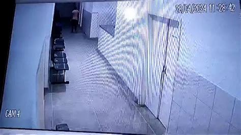 Video Mostra Momento Em Que Dupla Invade Hospital