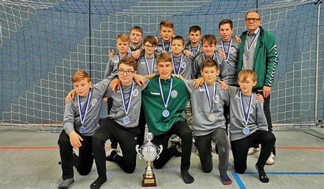 Silberpokal für Schönbergs D1 Junioren FC Schönberg 95