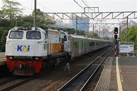5 56 Juta Tiket Disiapkan KAI Di Libur Nataru Berikut Syarat Dan Ketentuan