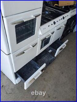 Antique Stoves Okeefe And Merritt Aristocrat Town And Country Vintage