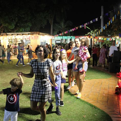 Arraiá do Sesc promove shows quadrilha e brincadeiras típicas em