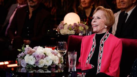 Carol Burnett 90 Years Of Laughter Love Date Guests And