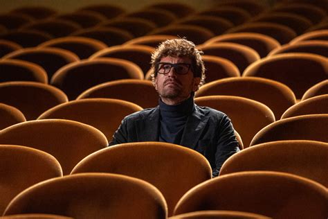 Tramite Amicizia Trailer E Anticipazioni Film Di Alessandro Siani