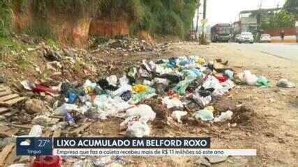 Vídeo Moradores de Belford Roxo reclamam da quantidade de lixo nas