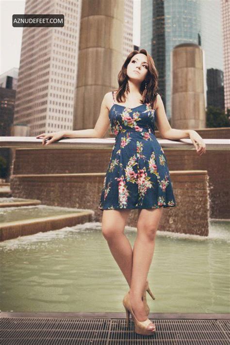 ALISSA SIMMONS Feet AZNudeFeet