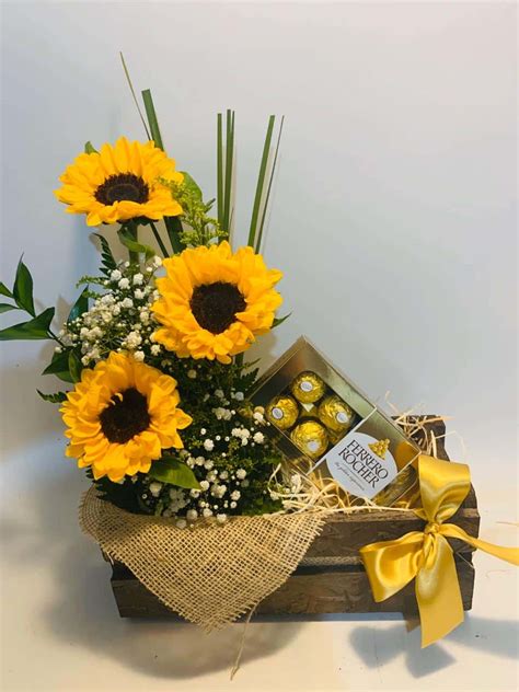 Girassóis Ferrero Innova Cestas e Flores