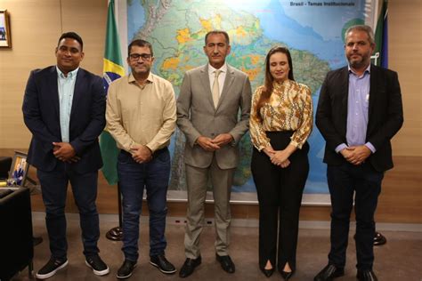 Waldez Góes coordena esforços contra estiagem no estado do Amapá
