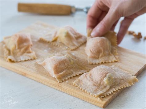 Pâte à raviolis et ravioles maison vidéo La Cuisine d Adeline