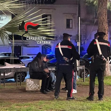 Lo Scooter Come Base Per Lo Spaccio Bloccato A Catania Uno Straniero