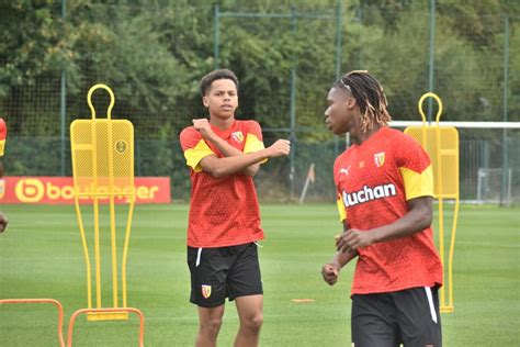 Buteur Sishuba Sauve L Honneur Des Belges Face Aux Pays Bas Lensois