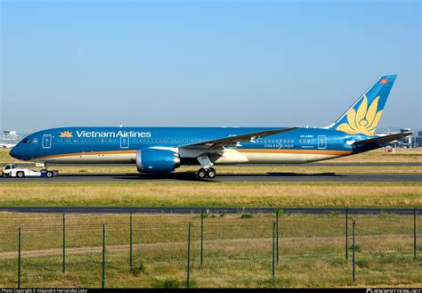 VN A867 Vietnam Airlines Boeing 787 9 Dreamliner Photo By Alejandro