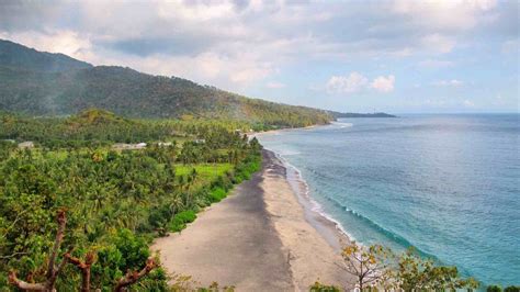 Senggigi Beach Lombok Top Things To Do IdeTrips